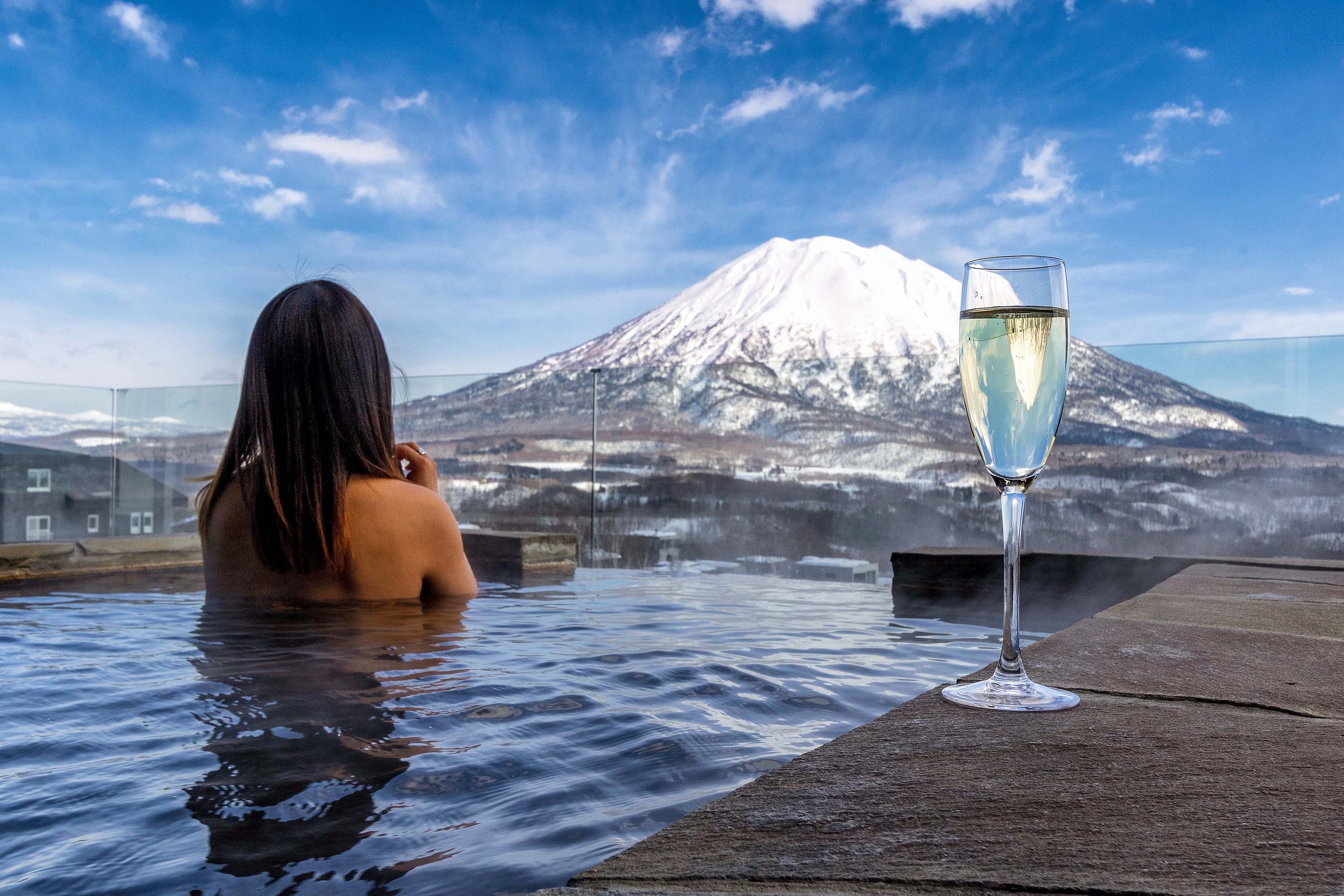 Book Niseko Kyo: Ski-In Ski-Out Accommodation, Luxury Escapes Niseko…