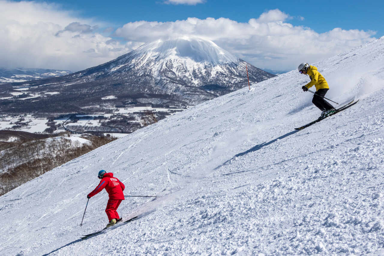 Intermediate Trails in Niseko: Your Guide to the Best On-Piste Trails
